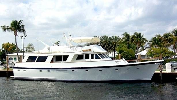 Bartram & Brakenhoff signs motor yacht Tamaroa for sale